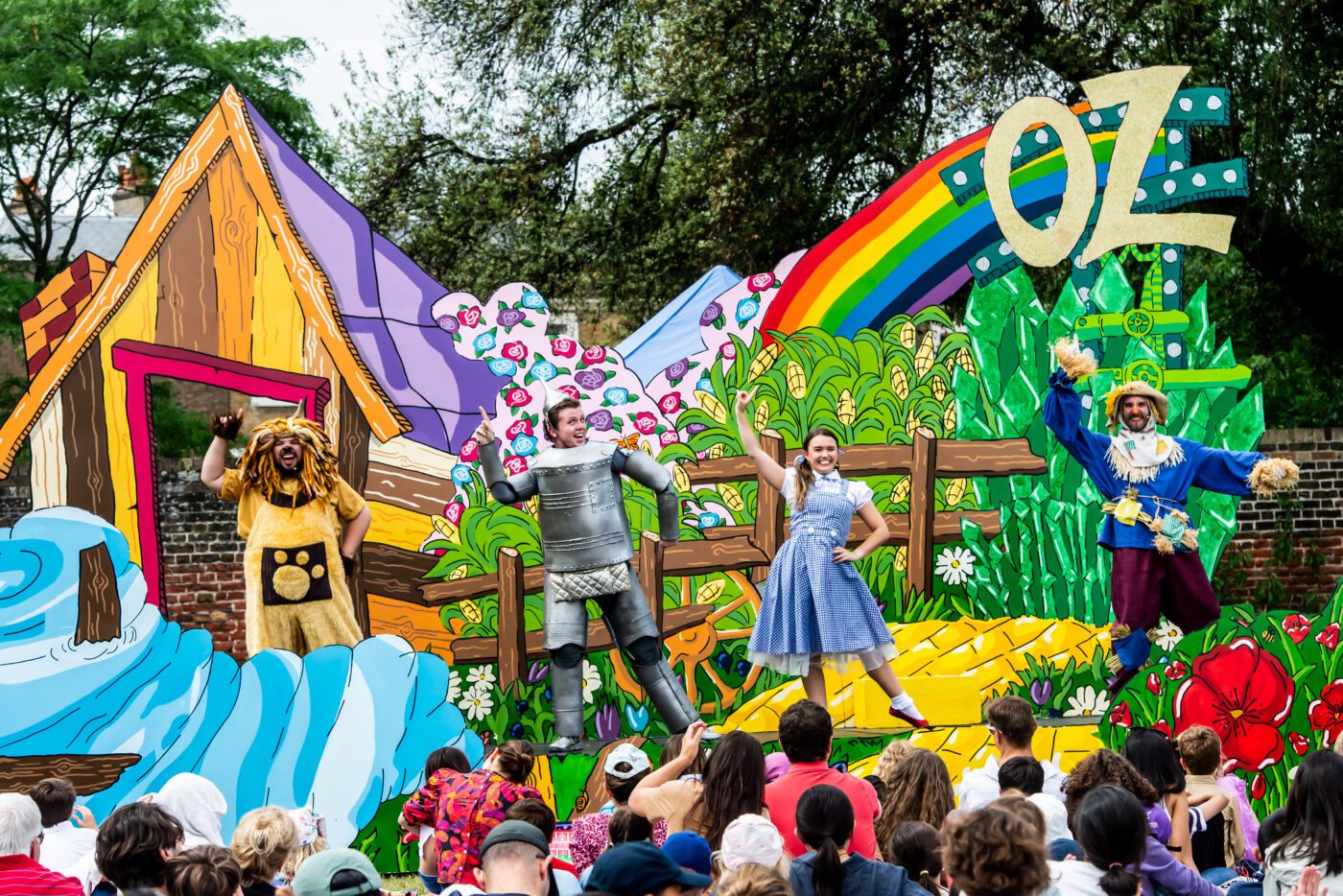 Wizard Of Oz Children s Theatre Leeds Castle wizard-of-oz-children-s-theatre-leeds-castle